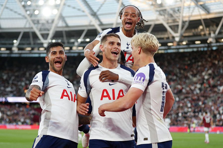 Simons shows promise as Spurs make it three wins from four under Thomas ...