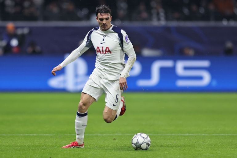 'The responsibility is mainly on the players' - Spurs midfielder ...