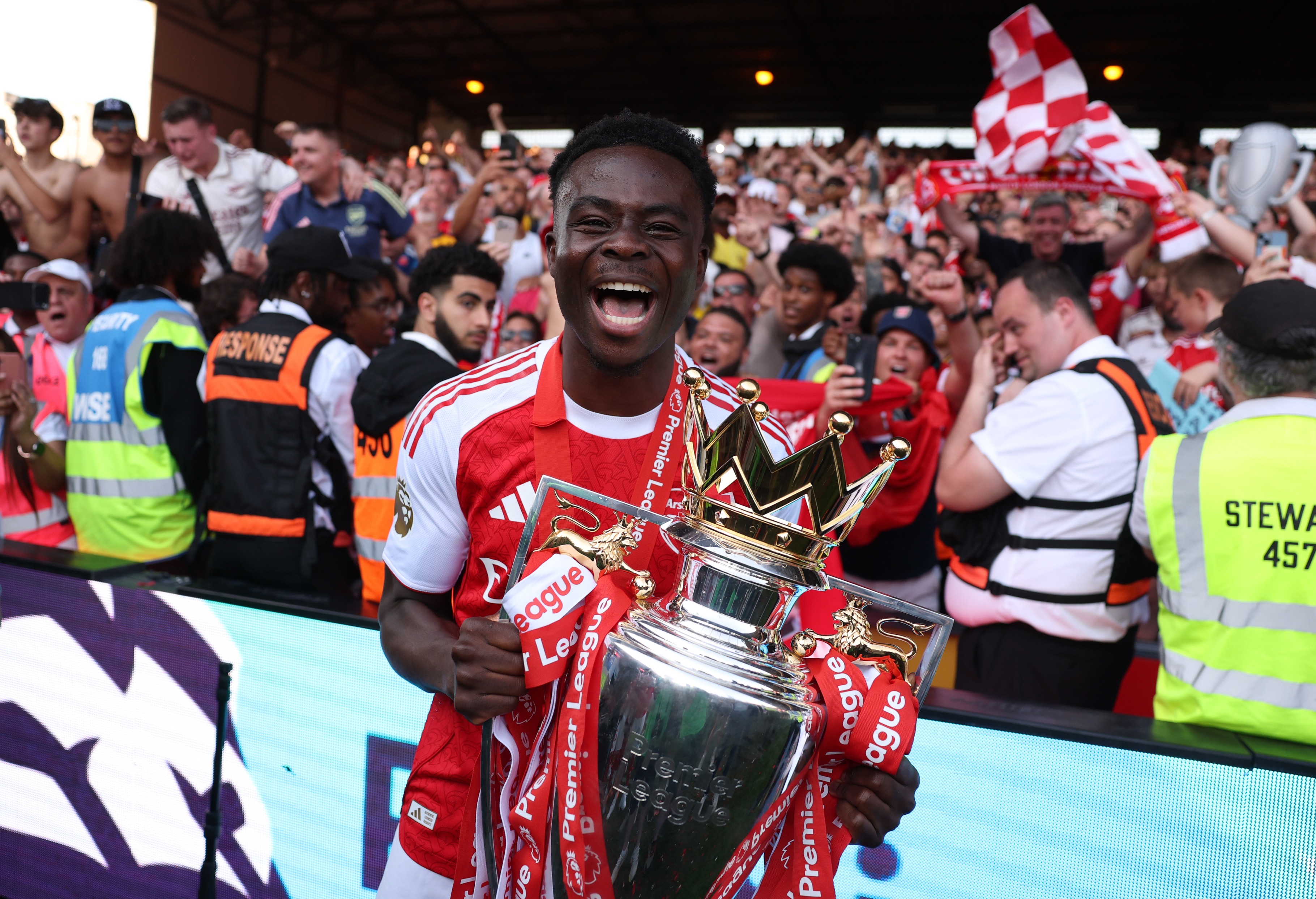 Saka claims England’s Arsenal stars have a new ‘freedom’ ahead of World Cup